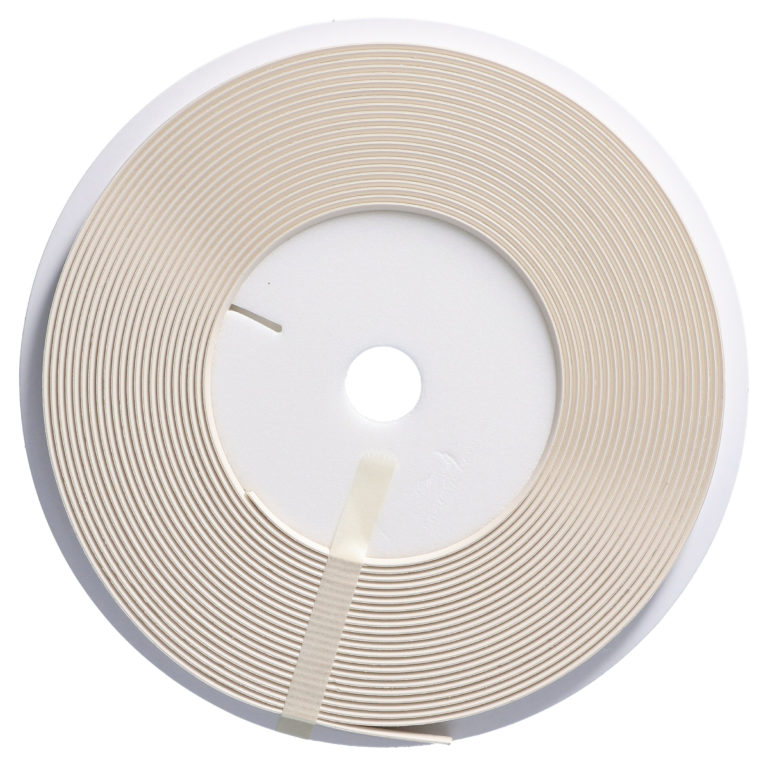 Finixa false og fugetett på rull hvit - 8mm x 9m - Lakkspesialisten